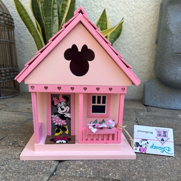 Disney | Other | New Disney Minnie Mouse Wooden Birdhouse Nwt | Poshmark